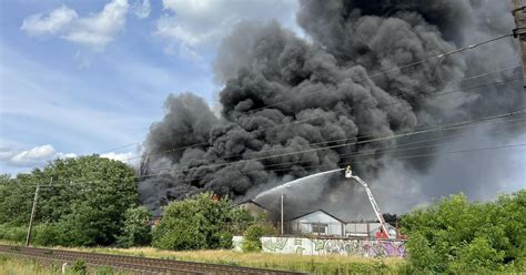 Pożar hali z toksycznymi chemikaliami w Przylepie