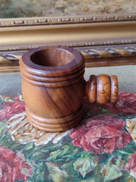 ANCIEN CASSE NOIX NOISETTE En Bois Veiné Olivier Buis EUR 15 00