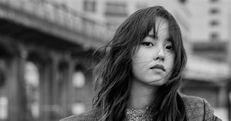 20살 앞둔 김소현 벌써 풍기는 우아한 고혹미 화보