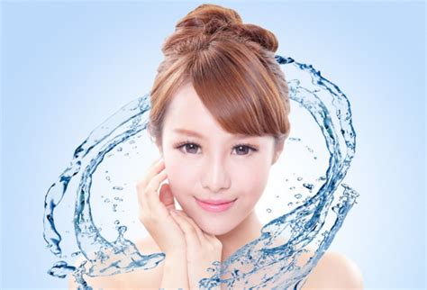 油皮必看丨炎炎夏日油性皮肤怎么护理？ 知乎