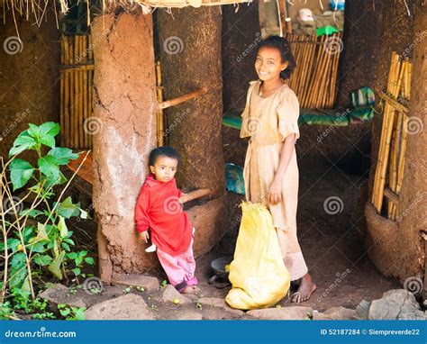 People In Omo Ethiopia Editorial Stock Image Image Of Ethnic 52187284