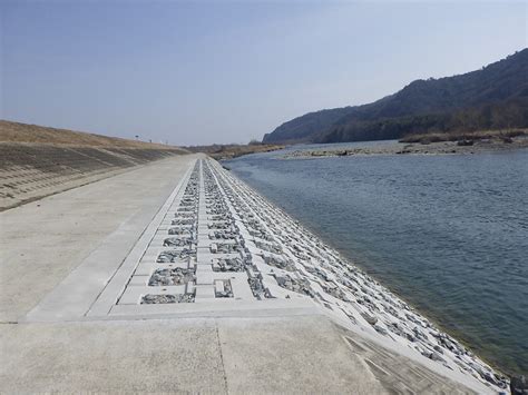 真砂地区護岸補修他工事 株式会社坂本建設