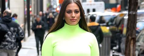 How To Wear A Turtleneck For Fall And Winter Glamour