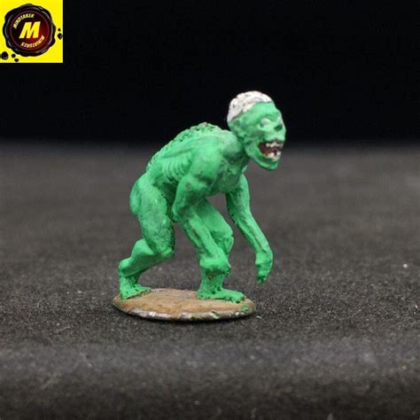 Fiend Factory Ghoul Ff7 V2 123642 Mindtaker Miniatures