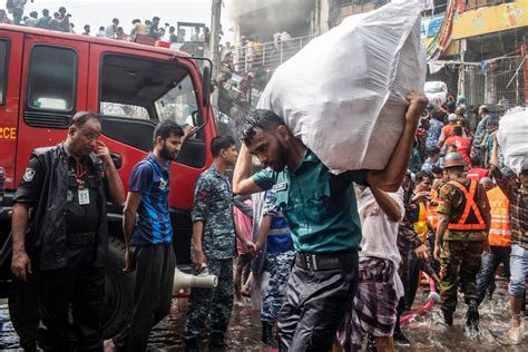 Bangla Tribune On Twitter রাজধানীর নিউ সুপার মার্কেটে অগ্নিকাণ্ডের