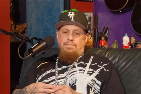 Top 66 Hard Rock Metal Bassists Of All Time
