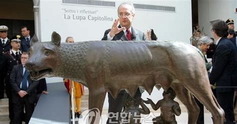 카피톨리노의 늑대 제작 연도 로마시대 아니다