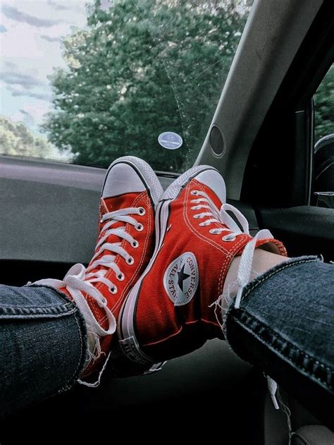 Aesthetic Red Converse Red Converse Outfit Converse Aesthetic