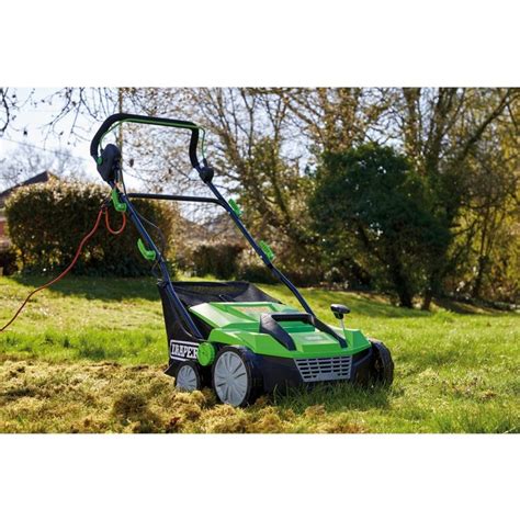 Lawn Aerator And Scarifier 230v 380mm 1800w Tradewest