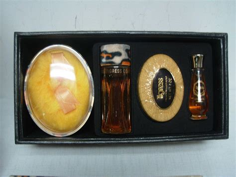 Vintage Faberge Tigress Boudoir Box W Cologne Soap Bath Powder