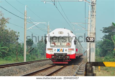 Kereta Api Indonesia Bias Bandara Internasional Stock Photo Shutterstock