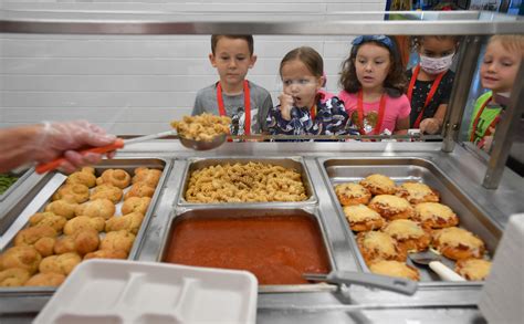 Elementary School Cafeteria Food