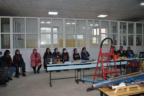 Монгол БАЯНХОНГОР АЙМАГ ДАХЬ БАЯНХОНГОР ПОЛИТЕХНИК КОЛЛЕЖ