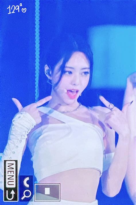 Yuna Thailand On Twitter Rt Yuna129square 221224 Sbs 가요대축제 프리뷰 있지