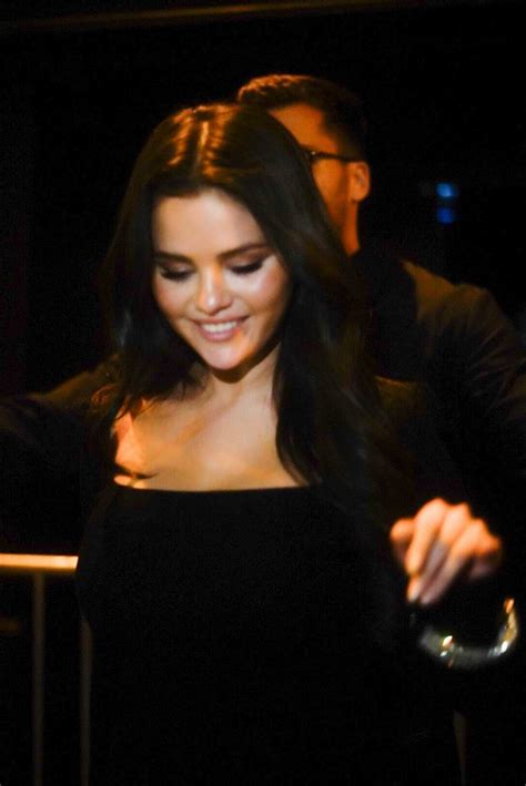 Selena Gomez Pictures The Most Up To Date Pictures For Selena Gomez