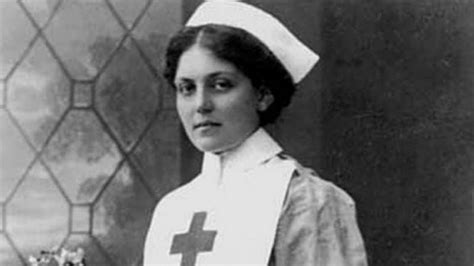 La Historia De Violet Jessop La Mujer Que Sobrevivió Al Titanic Y