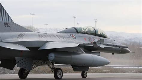 Норвегія передасть Україні шість винищувачів F 16 Головне в Україні