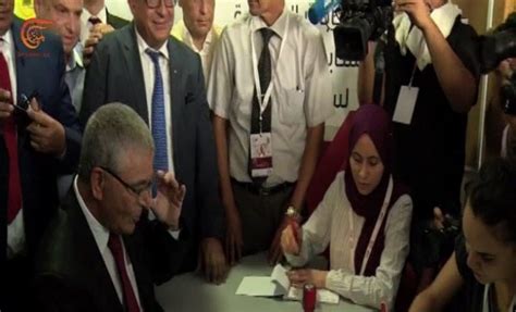 جدل حول تصريحات المرشح عبد الكريم الزبيدي بشأن منعه انقلاباً في تونس