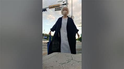 건널목 횡단보도 신호등 대기 중 Youtube