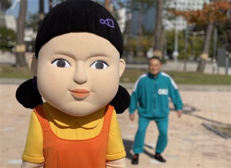 오징어게임 영희 탈인형 Costume Sale 고마컴퍼니 주