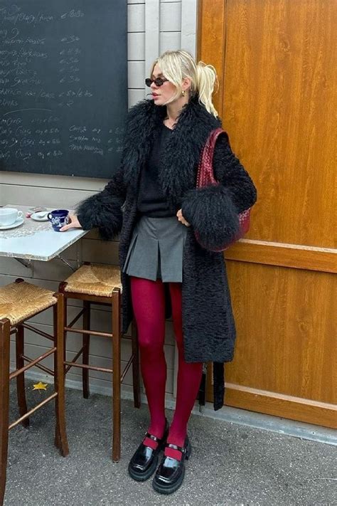 The Unexpected Festive Trend That Has Blair Waldorfs Stamp Of Approval