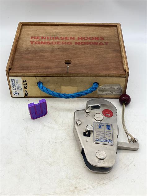 Henriksen Hch 1 5 Crane Hook 1 5 Ton Open Box Gulf Asset Recovery
