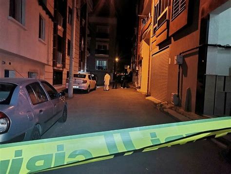 İzmir Bayraklı da kadın cinayeti Önce vurdu sonra bıçaklayarak öldürdü