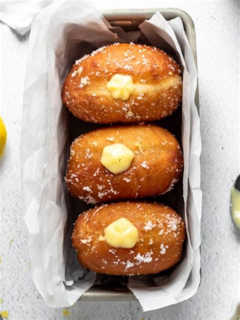 Pistachio Donuts Parsley And Icing