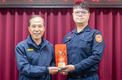 黃瀚緯破門勇救仰藥女子 盧廷彰在會報上公開表揚 台灣華報