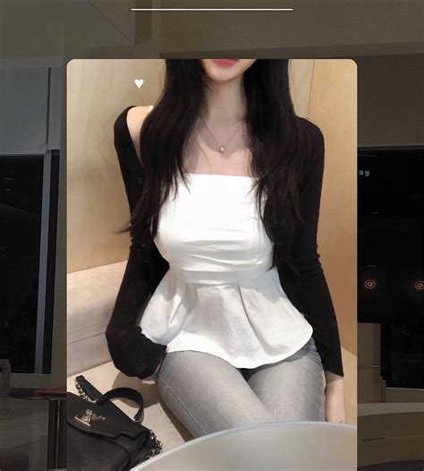 [사장강추코디 ️‍🔥] 클리어 스모크 밴딩 나시 에이블리