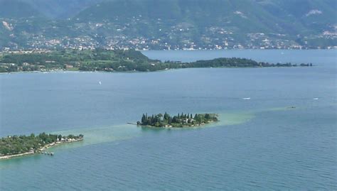 Isola Di San Biagio Isola Dei Conigli Manerba Lago Di Garda