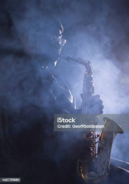 중유럽식 재즈 음악가 게임하기 색소폰 2015년에 대한 스톡 사진 및 기타 이미지 2015년 Brass Band