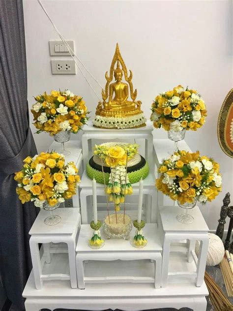 ปักพินโดย Kheammarat ใน งานดอกไม้ใบตองเก็บไว้ชม ไม่ใช่เจ้าของผลงาน