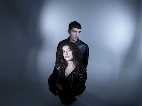 Kamrad Be Mine Single Offizielles Video Pop Himmel De