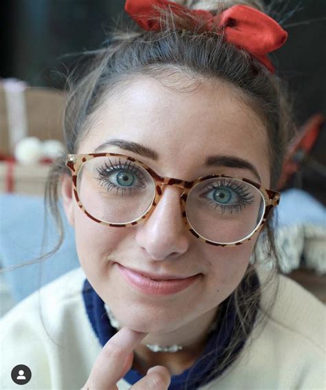 Four Eyes Scrolller