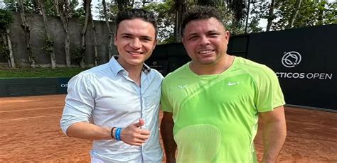Médico arremata jantar Ronaldo Fenômeno e Sabrina Sato por mais de
