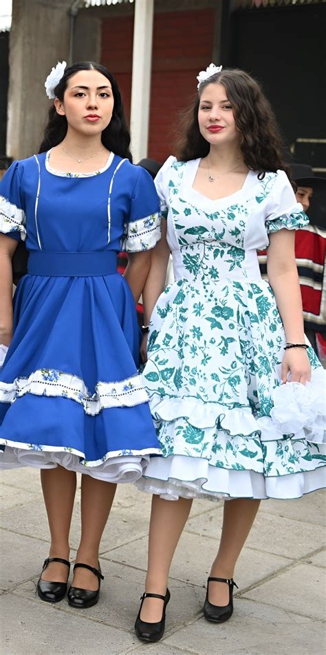 Trajes Tipicos De Chile Huasa Chilena Vestimenta Tradicional Cultura