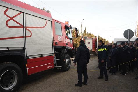 ფოტოები ლილო მოლის ტერიტორიიდან სადაც ხანძარი 5 ათას კვადრატულ მეტრზე მძვინვარებს Ambebi Ge