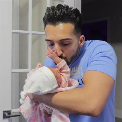 Sham Idrees And Froggy Introduced Their Daughter Reviewitpk