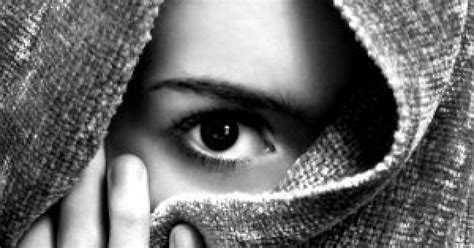 The Inside Scoop On Your Introvert Friends Psychology Today