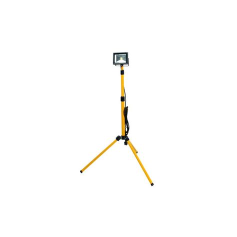 FOCO LED CON TRIPODE CABLE 5 M 20 W 1600 LUMENES