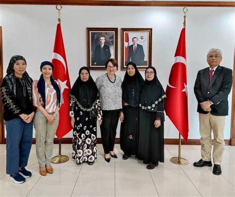 អ្នកតម្បាញជនជាតិចាមមកពីស្រុកកោះសូទិន ចូលរួមដំណើរទស្សនកិច្ចសិក្សា រៀបចំដោយ «គម្រោងសូត្រចាម