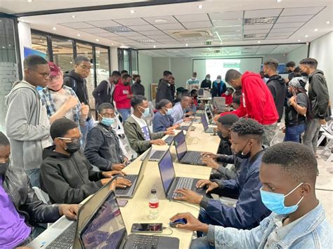 Maputo Frontenders No Linkedin Codeinthedark Citdmf Html Css 14 Comentários