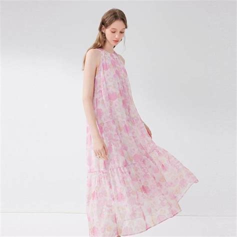 Qiushui Yiren Hanging Neck Round Neckline Dresses 2024 Summer New