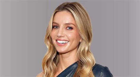 Annabelle Wallis Height Weight Measurements Bra Size Shoe Size