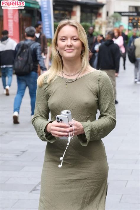 Zara Larsson Aka Zaralarsson Nude Leaks Fapellas