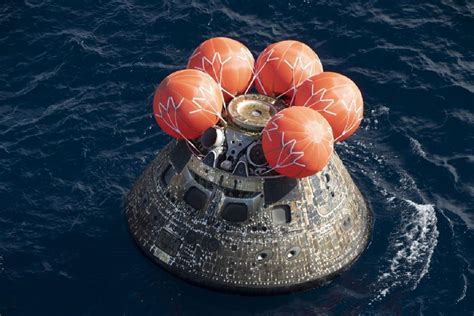 Місія Nasa на Місяць космічний корабель Orion успішно повернувся на Землю — УНІАН