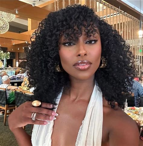 Pin By 𝒟𝓈 𝐼𝓃𝓈𝓅𝒾𝓇𝒶𝓉𝒾𝑜𝓃 On F L E E K Old Hollywood Hair Hollywood