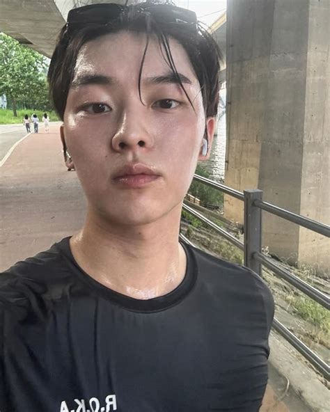 Pin Di Choi Hyun Wook ᪲᪲᪲ Di 2024 Gambar Pacar Aktor Korea Fotografi Pria