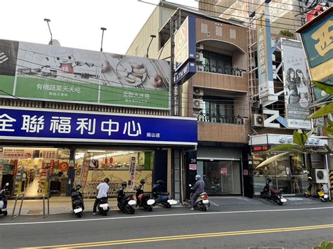 高雄市岡山區仁壽路透天厝黃金店面一樓便宜租 房屋出租 樂屋網